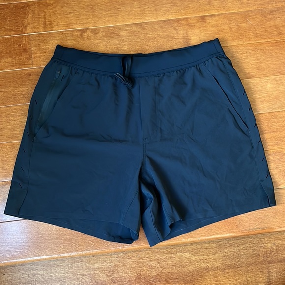 Ten Thousand | Shorts | Nwot Ten Thousand Black Interval Short Liner 5 ...